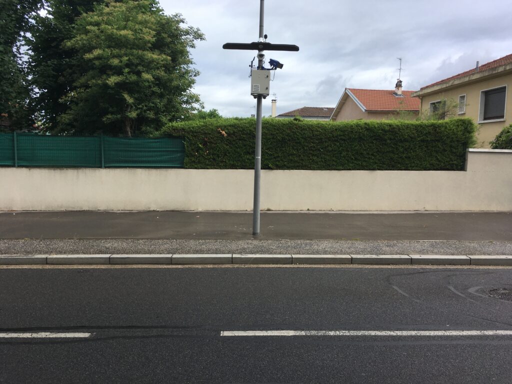 dBFlash City : Contrôle automatique des véhicules bruyants